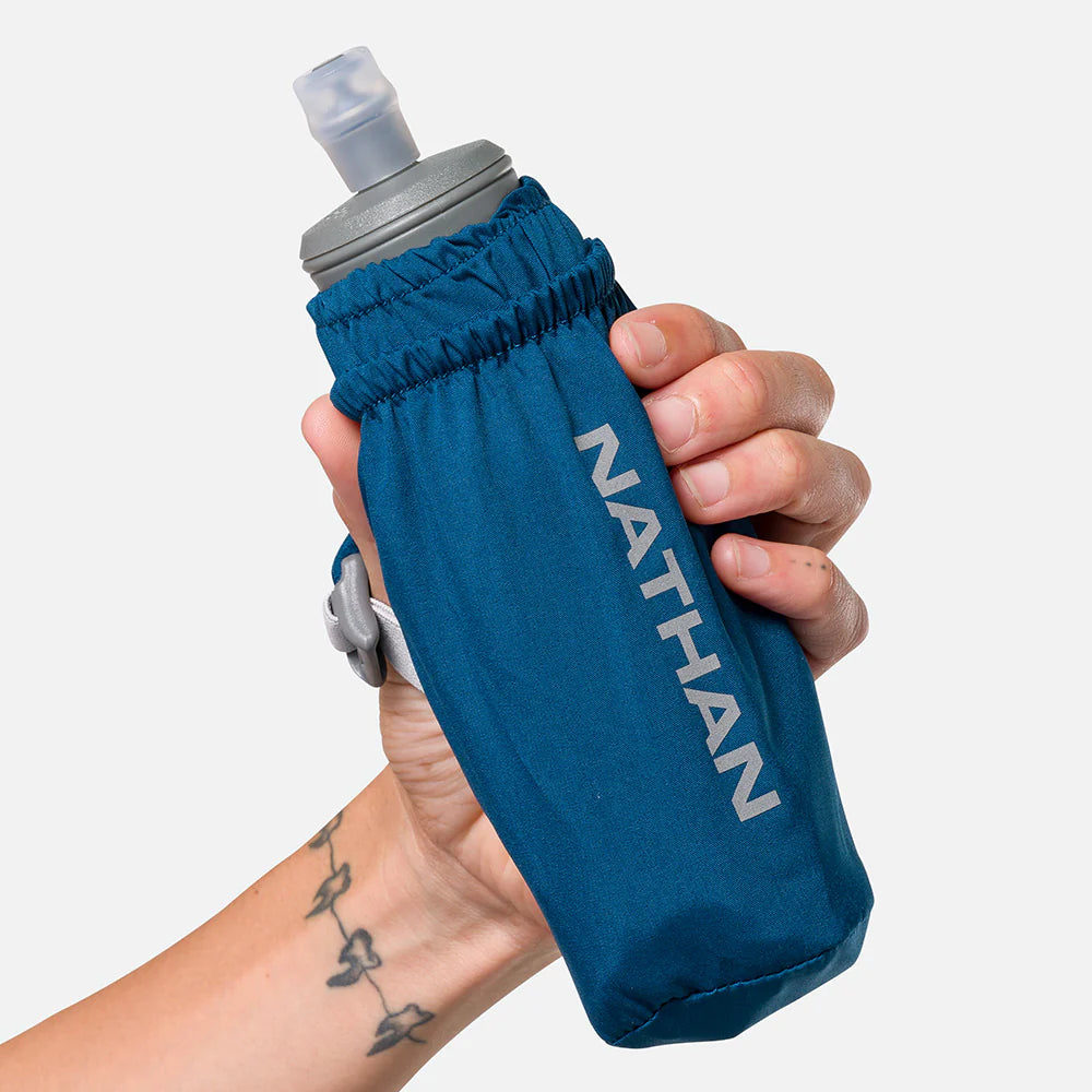 Nathan - Pinnacle Soft Flask Handheld 14oz – Le coureur nordique