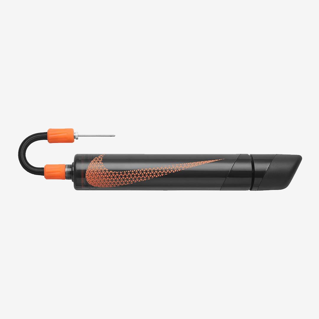 Nike - Hyperspeed Ball Pump Swoosh – Le coureur nordique